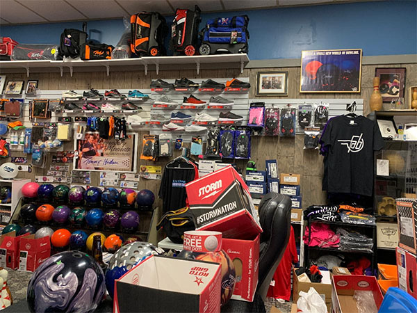 Bowling Pro Shop Avon Lake Ohio | Aqua Bowling Accessories
